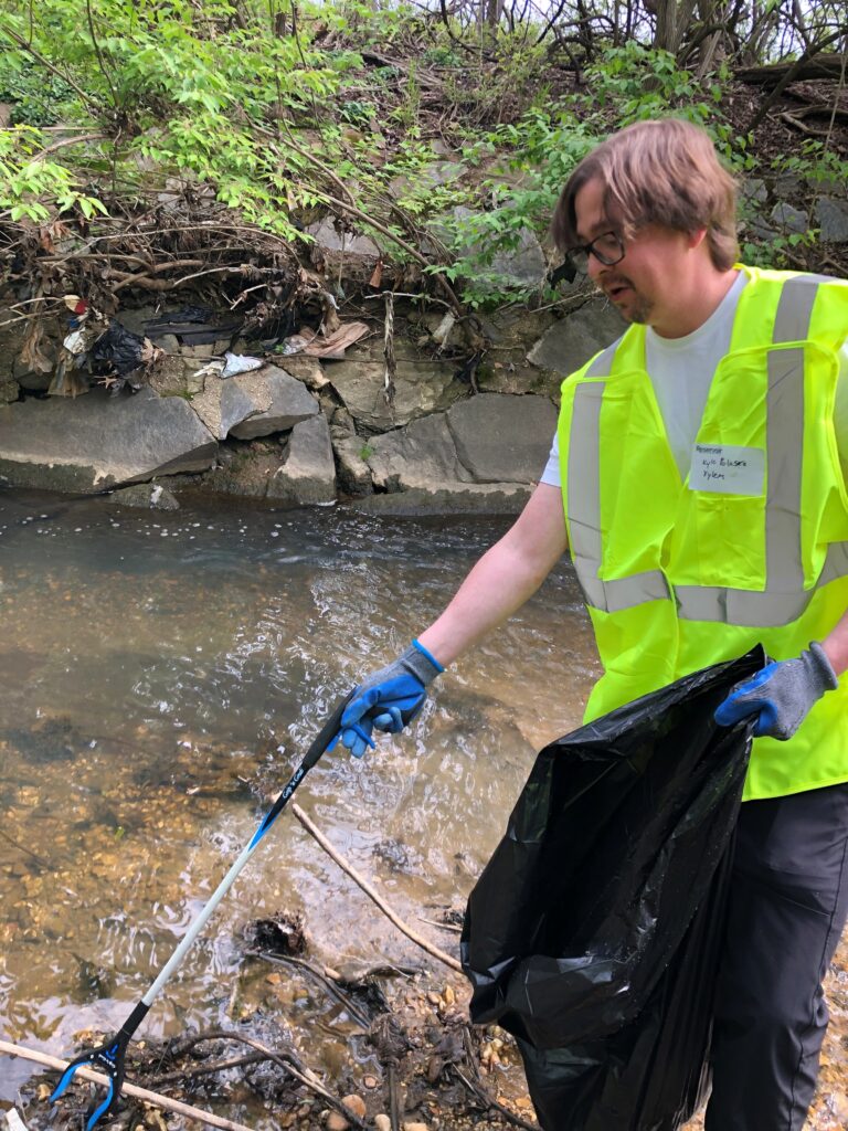 Rising Water Professionals Park Cleanup – Reservoir
